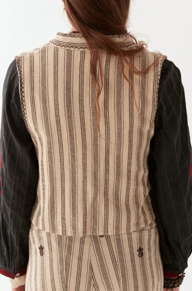 Maison Hotel Dalia Vest in Sahara Dune | Wild Paisley